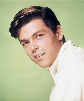 Trivia: Robert Logan - Actor
